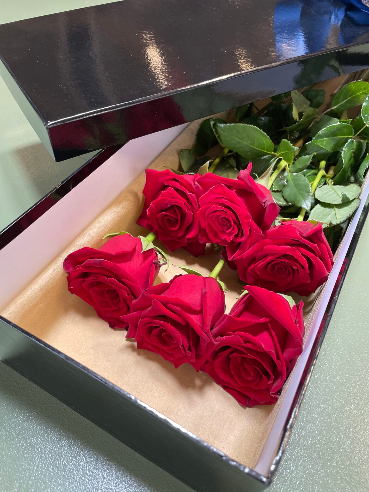 Valentine’s Half Dozen Red Roses with Chocolate Box - Chloris Flowers ...